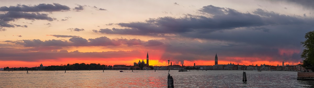 venezia blog: Venice Aflame: Sunset Last Night