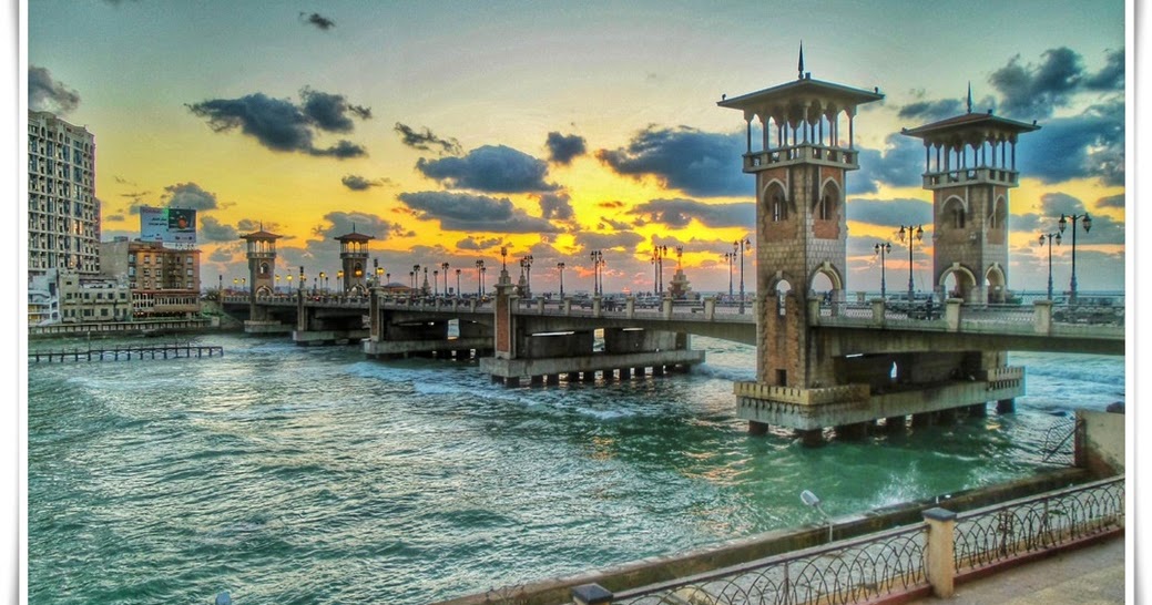 From Egypt With Love: Stanley Bridge by Day & Night - Alexandria
