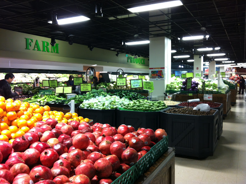 easier than pie: mega mart, atlanta=mega amazing!