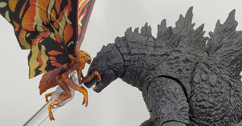 The Gryphon's Lair : SH MONSTERARTS MOTHRA AND RODAN (2019) | Figure Review