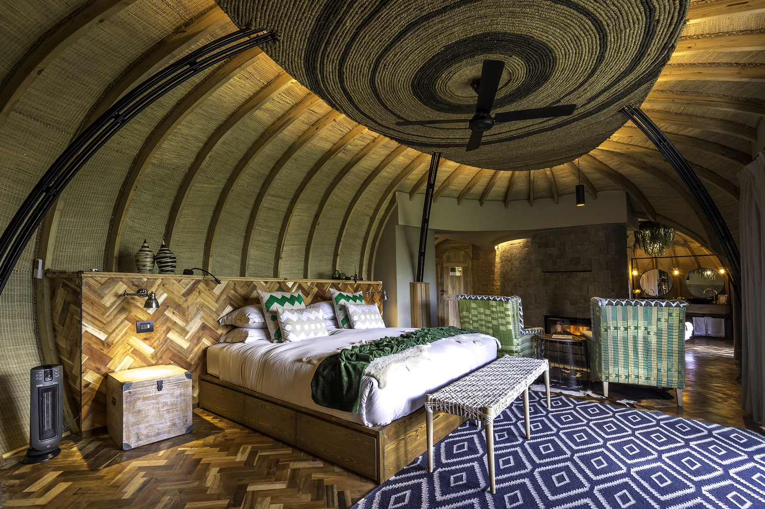 🏰 ...BISATE LODGE , RWANDA - 📖