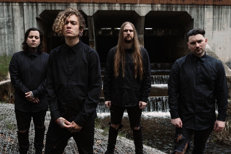 Lorna Shore se la joue émotion avec le single "Pain Remains I: Dancing ...