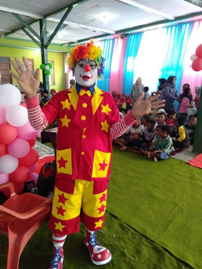 BADUT JAKARTA - Jasa Sewa Badut Ulang Tahun Jakarta Barat