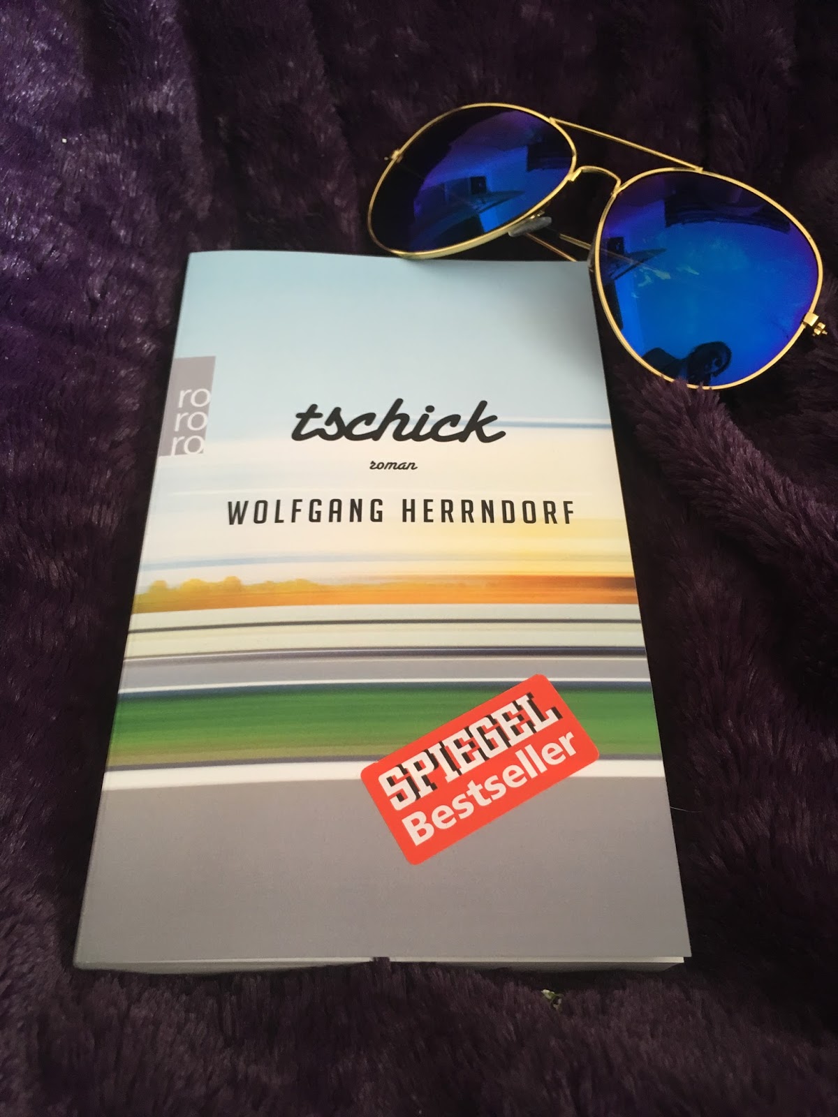 JoMi´s Bücherpalast: [Rezension] Tschick