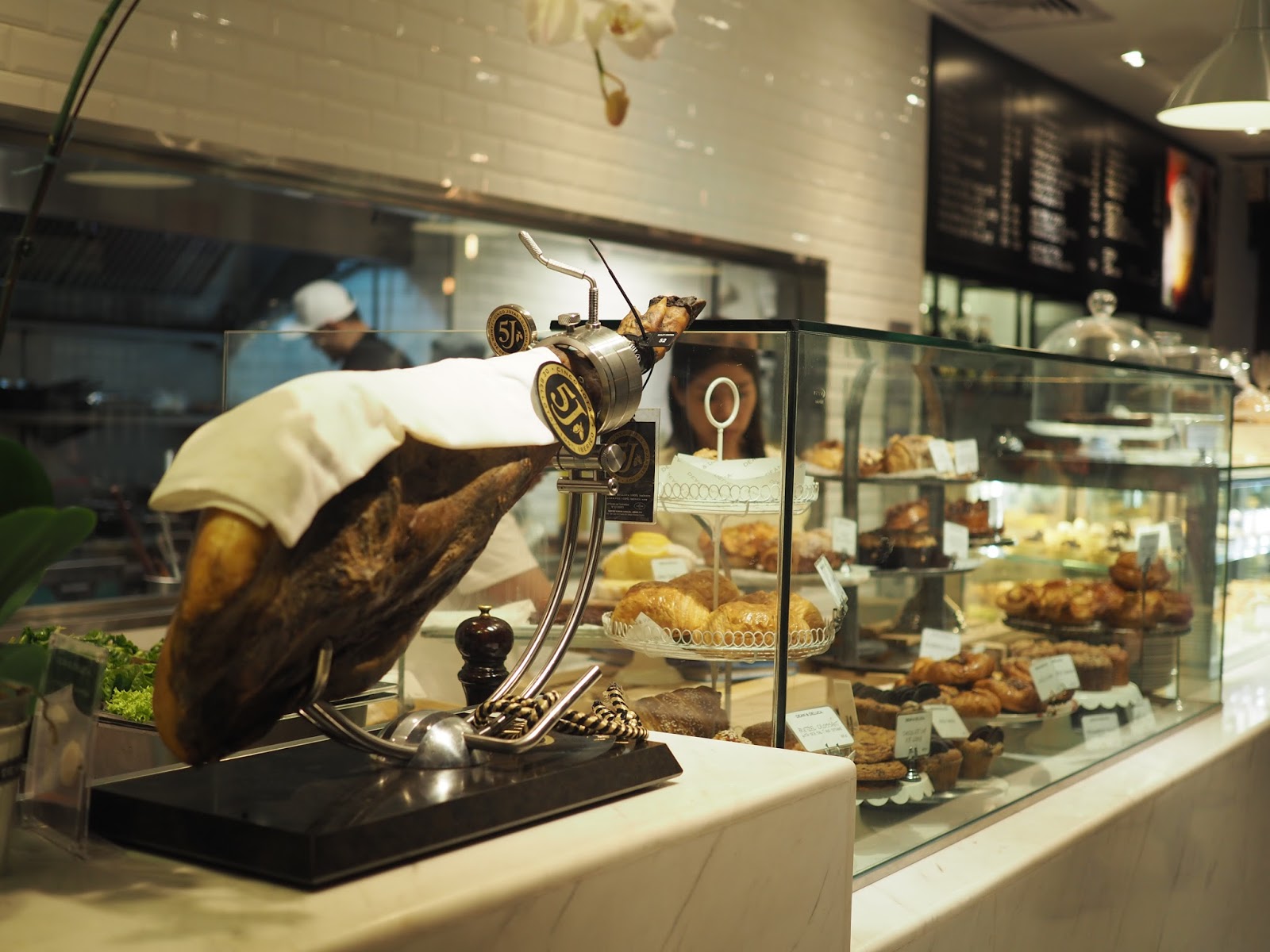 Travels with Gusto: Dean & DeLuca: Fine New-York-style Pizzas and Pastries