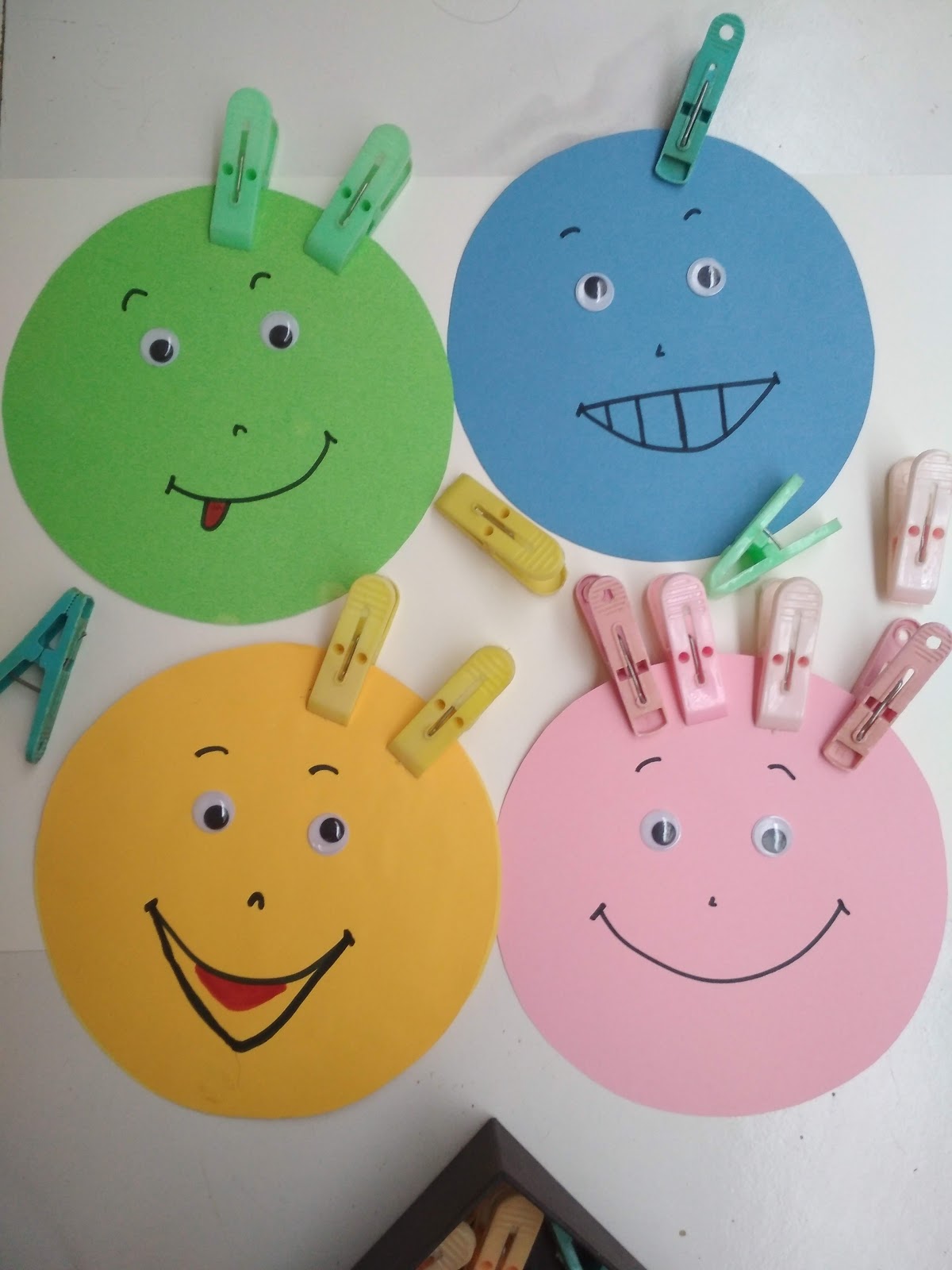 Sonshine Mumma: Clips (Paper and Clothes Clips) Activity Ideas