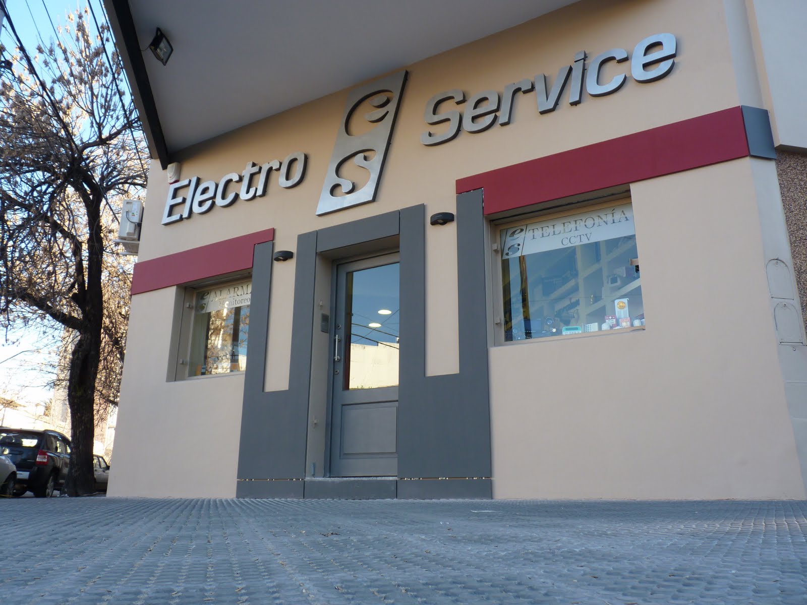 Electro Service, telefonía y seguridad.