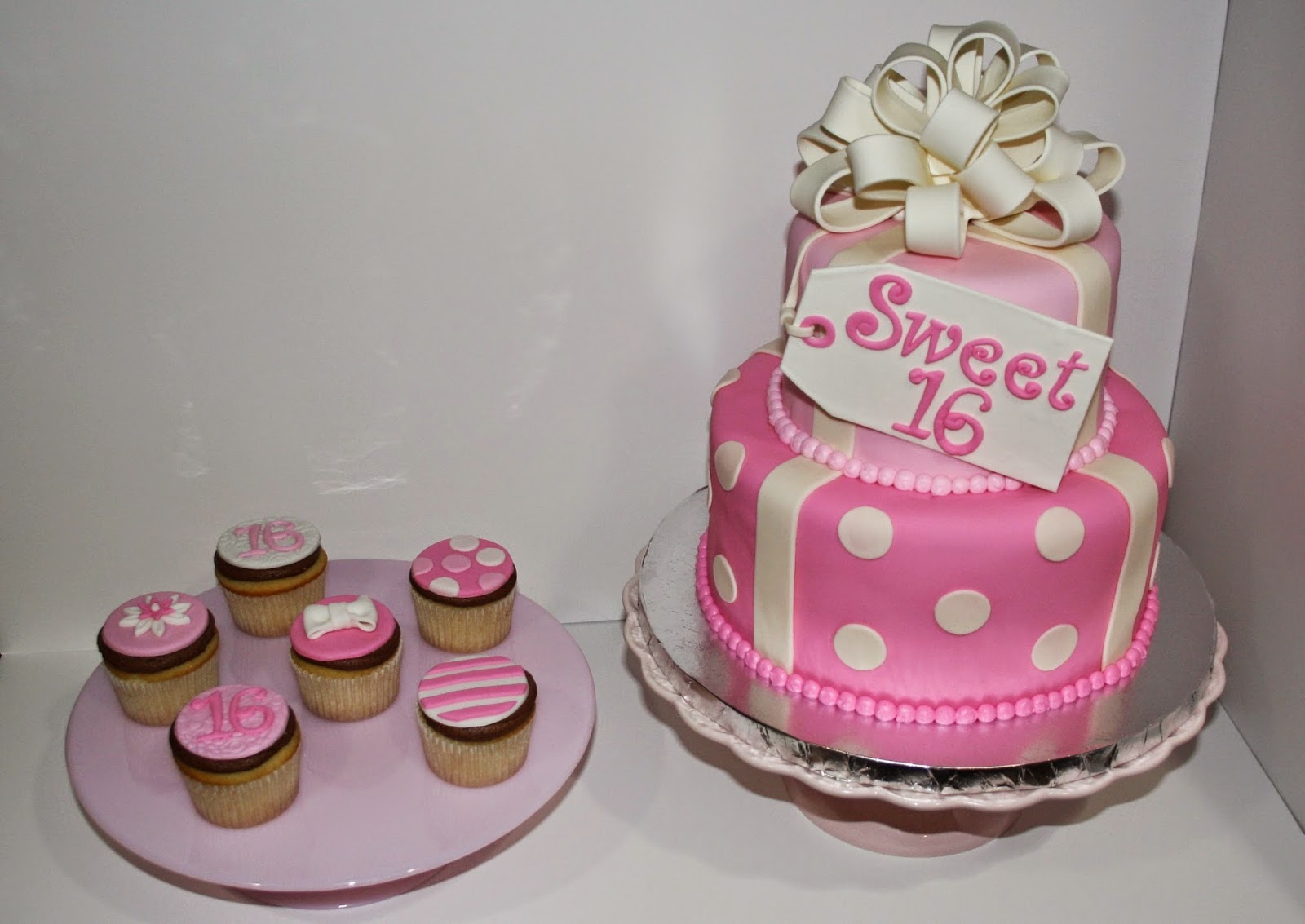 Jacqueline's Sweet Shop: Sweet 16 Birthday Cake and Cupcakes