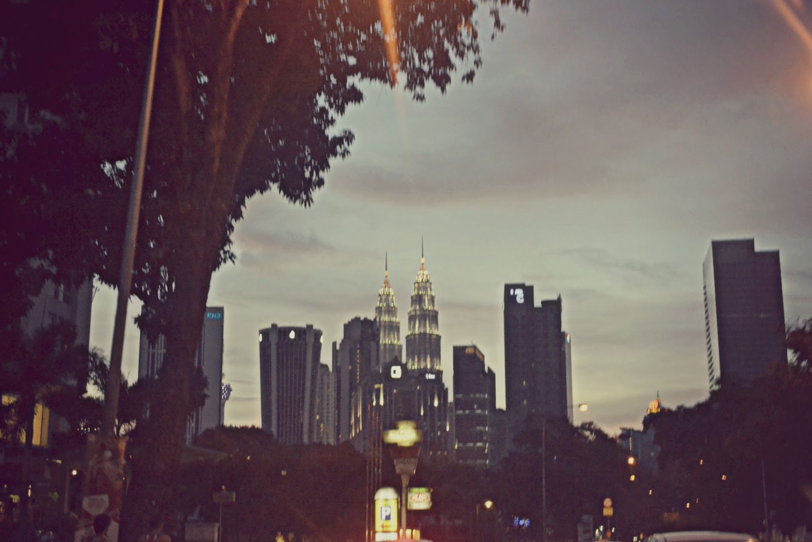 Hanameera Hassan: High Dinamic Range