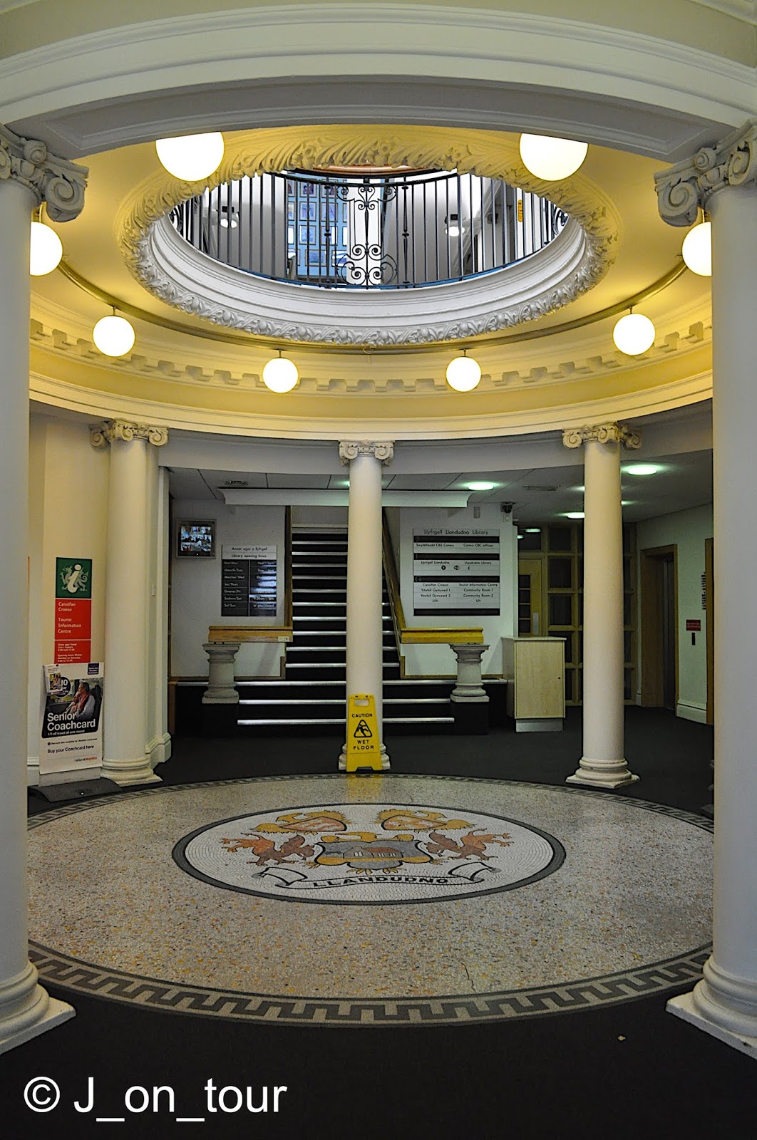 J_on_tour: A bit more of Llandudno