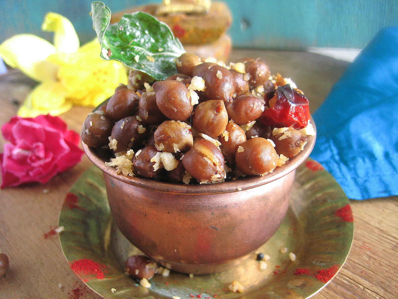 madhuri's kitchen: senagala talimpu / tempered black chickpeas