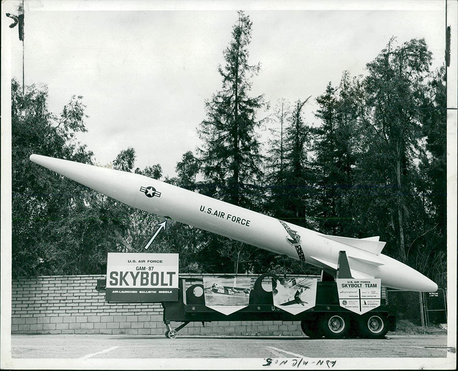 SI VIS PACEM, PARA BELLUM: Il GAM-87/AGM-48 Skybolt era un missile ...