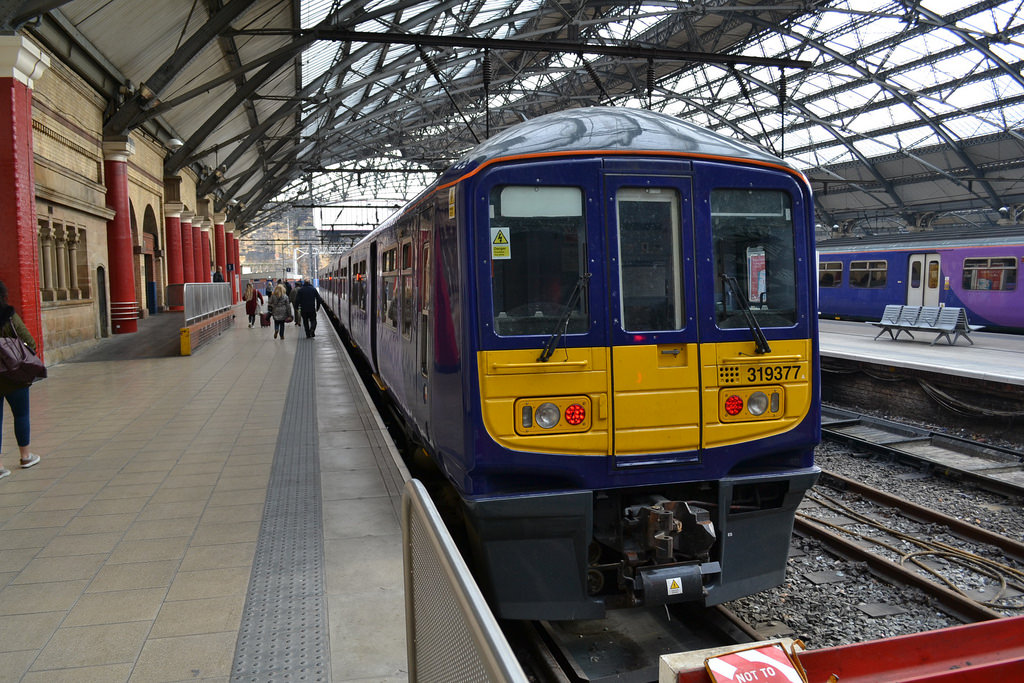 British Diesels and Electrics: Class 319 (BREL York Cross-Country ...