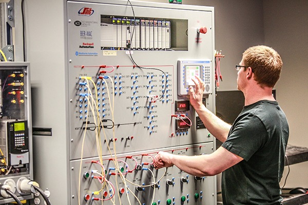 20 Important PLC Projects for Engineering Students