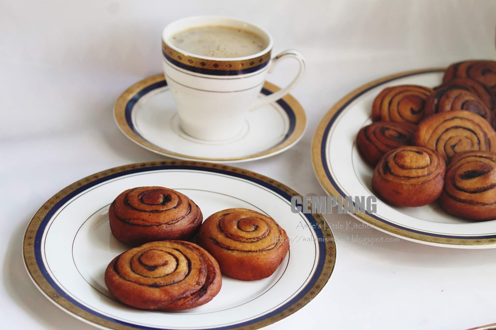 Cempiang @ Cinnamon Rolls @ Kuih Ubat Nyamuk - Amie's Little Kitchen