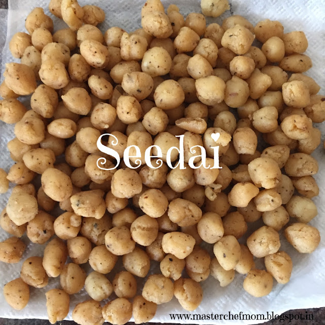 MASTERCHEFMOM: Seedai | Gluten free South Indian Traditional Savoury ...
