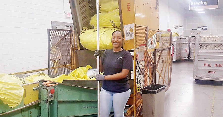 South Florida Postal Blog: ISC Mail Handler Safely Moves Mail