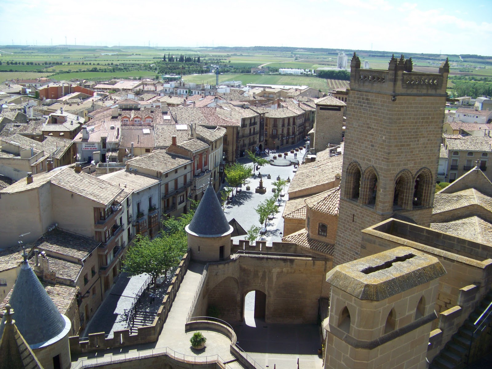 WanderingWondering: Place of the month: Olite Castle, Spain