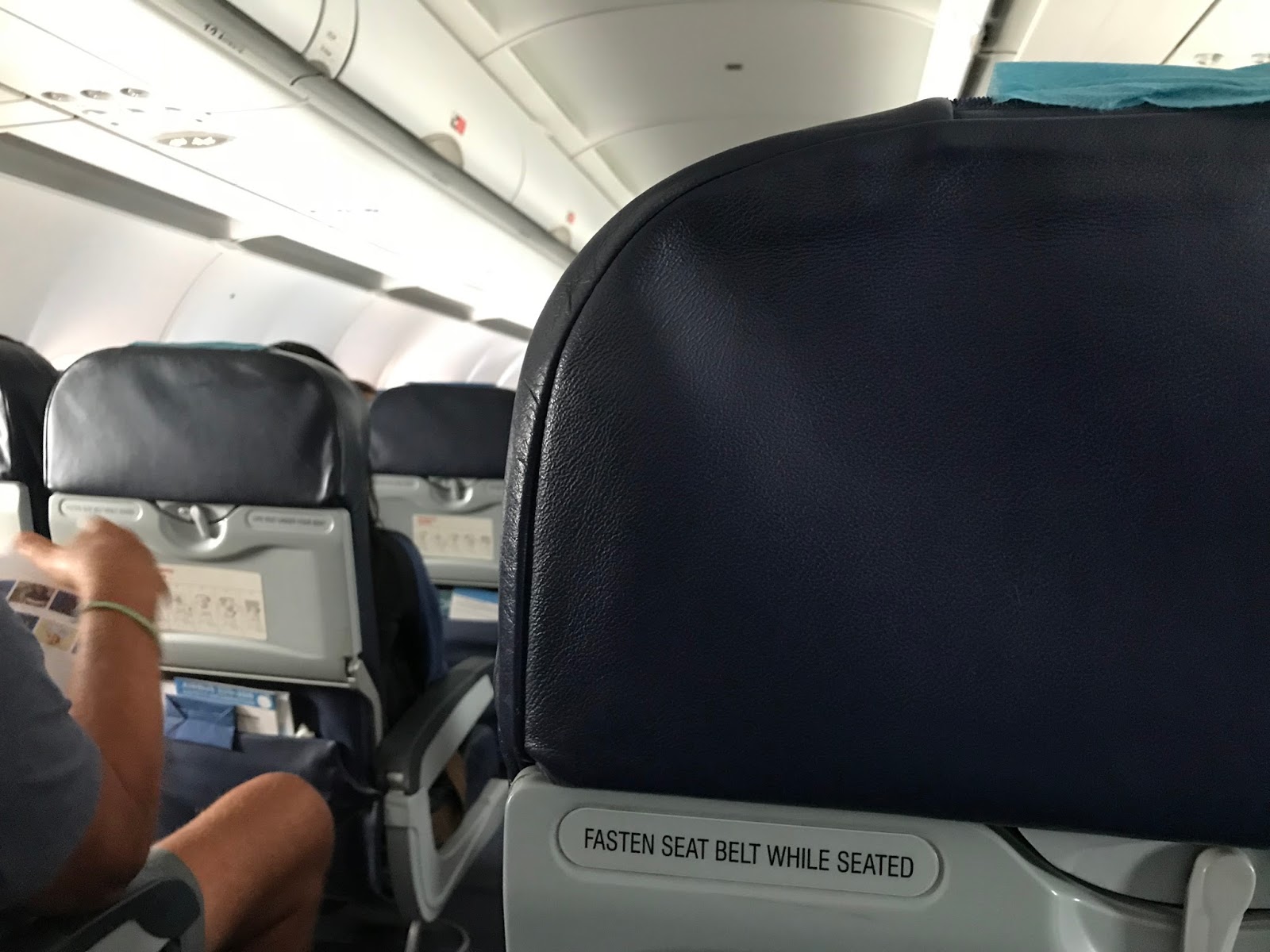 Philippine Airlines/PAL Express Flight Review: Caticlan to Manila (A320 ...