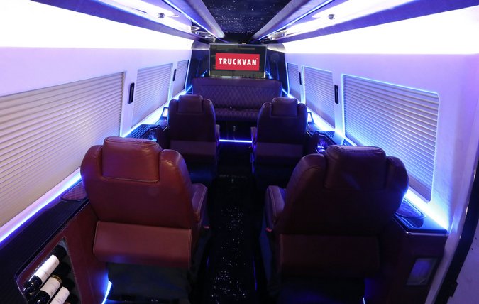 Truckvan investe em tecnologia e apresenta seu novo JetBus