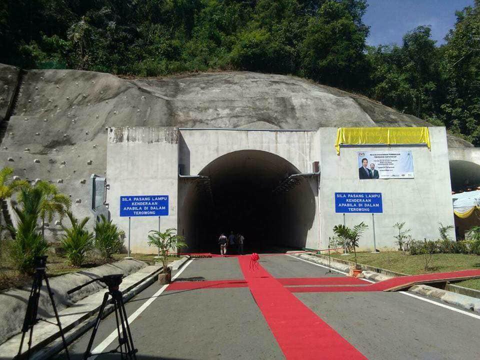 GAMBAR TEROWONG PERTAMA DI SABAH SEPANJANG 600M TELAH SIAP. JANJI DITEPATI.