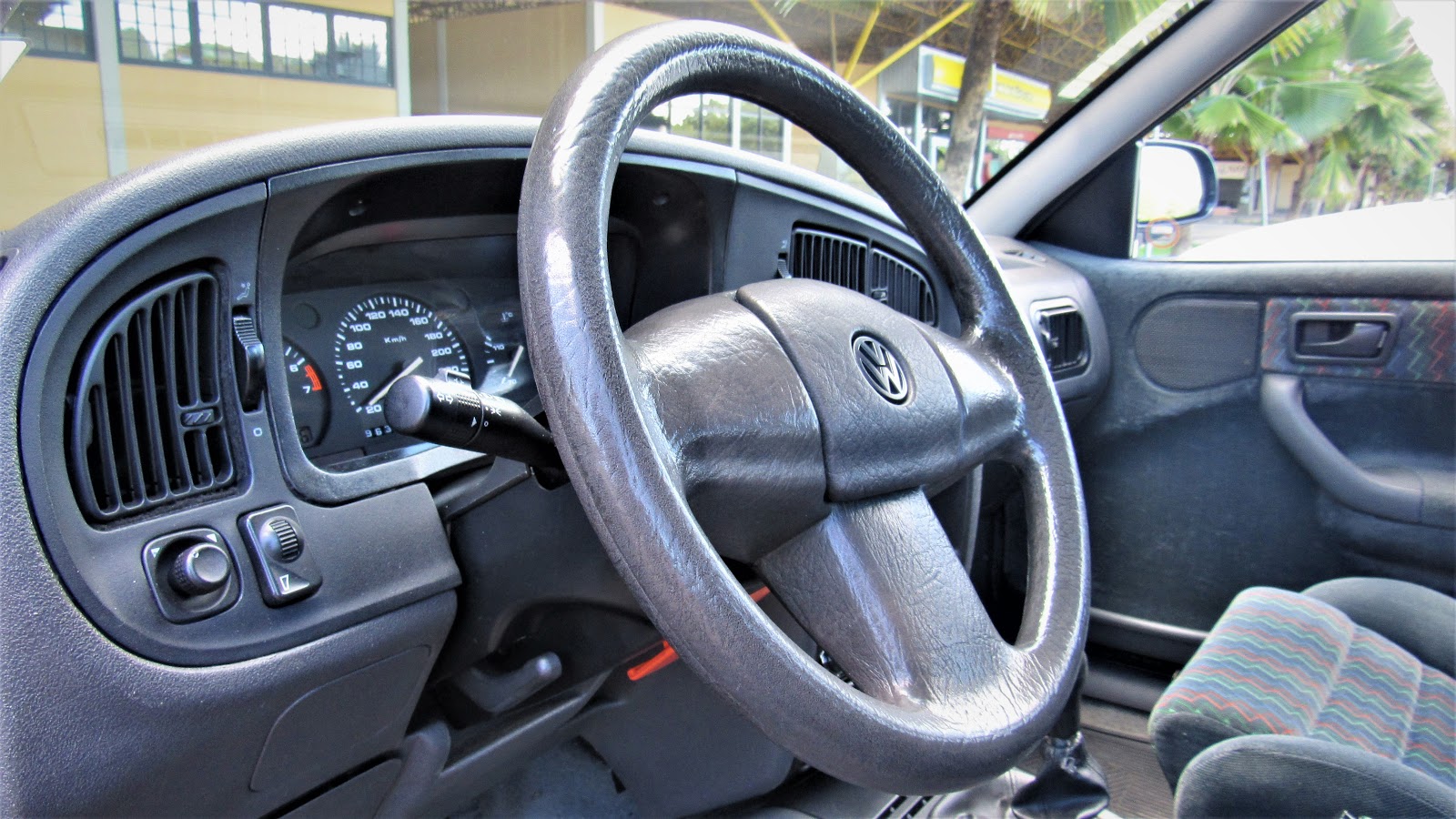 A sensação de guiar o Volkswagen Pointer GTi 1996!