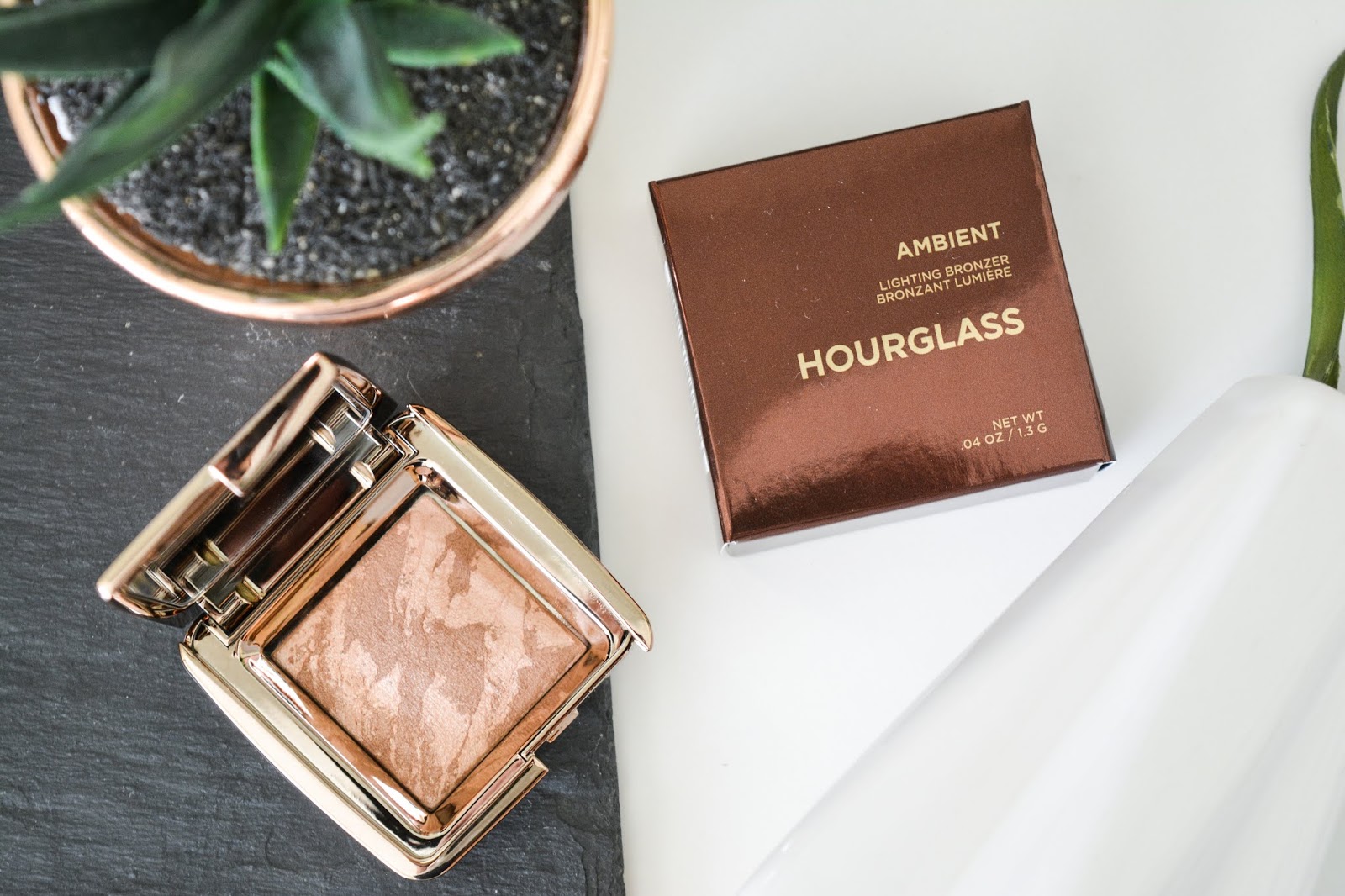 Hourglass Ambient Lighting Bronzer - Luminous Bronze Light - Pink Ivory ...