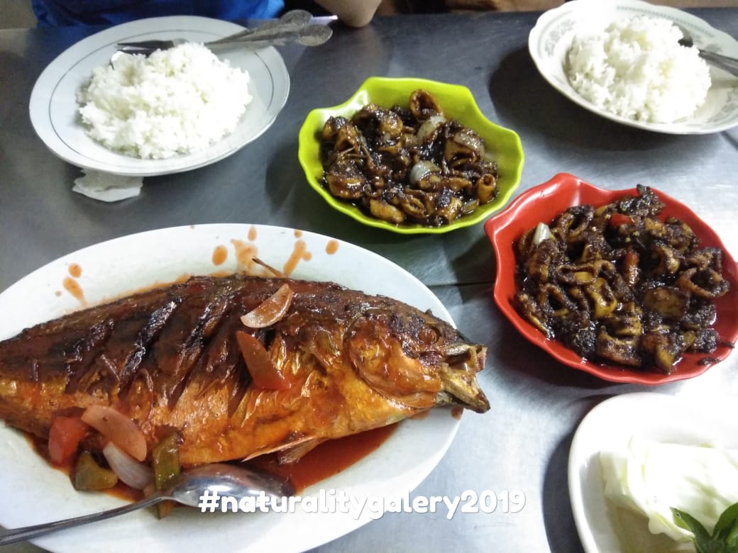 Kulineran ke Sari Laut Cak Rofik, Sidoarjo