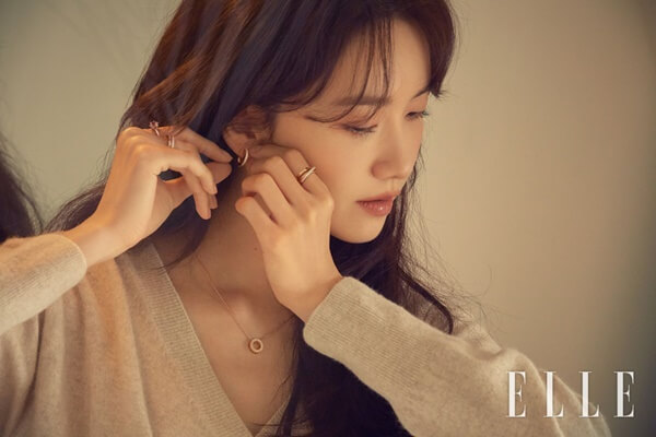 SNSD YoonA for ELLE's December issue - Wonderful Generation
