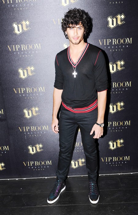 Fashion 4 men: Jesus Luz