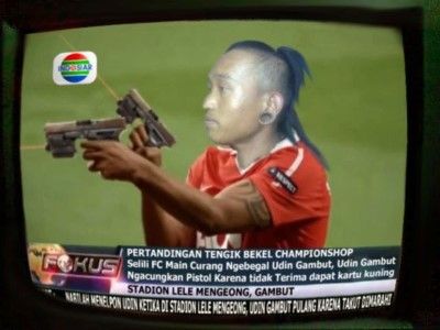16 Meme Udin Gamboet Yang Coeg Sekali