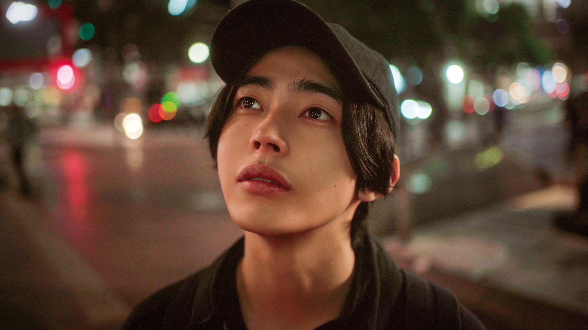 YUKI KURA PROTAGONIZA "SHODO" - Hikari No Hana