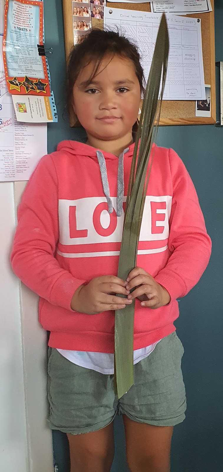 Mia@Kaingaroa School: Flax Weaving Putiputi