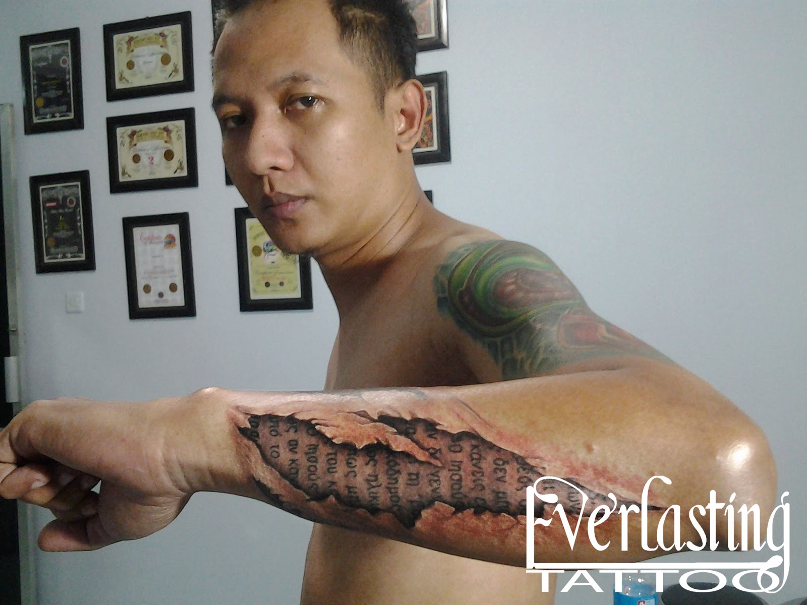 Everlasting Tattoo Studio Jakarta: Penyesuaian penempatan gambar tato