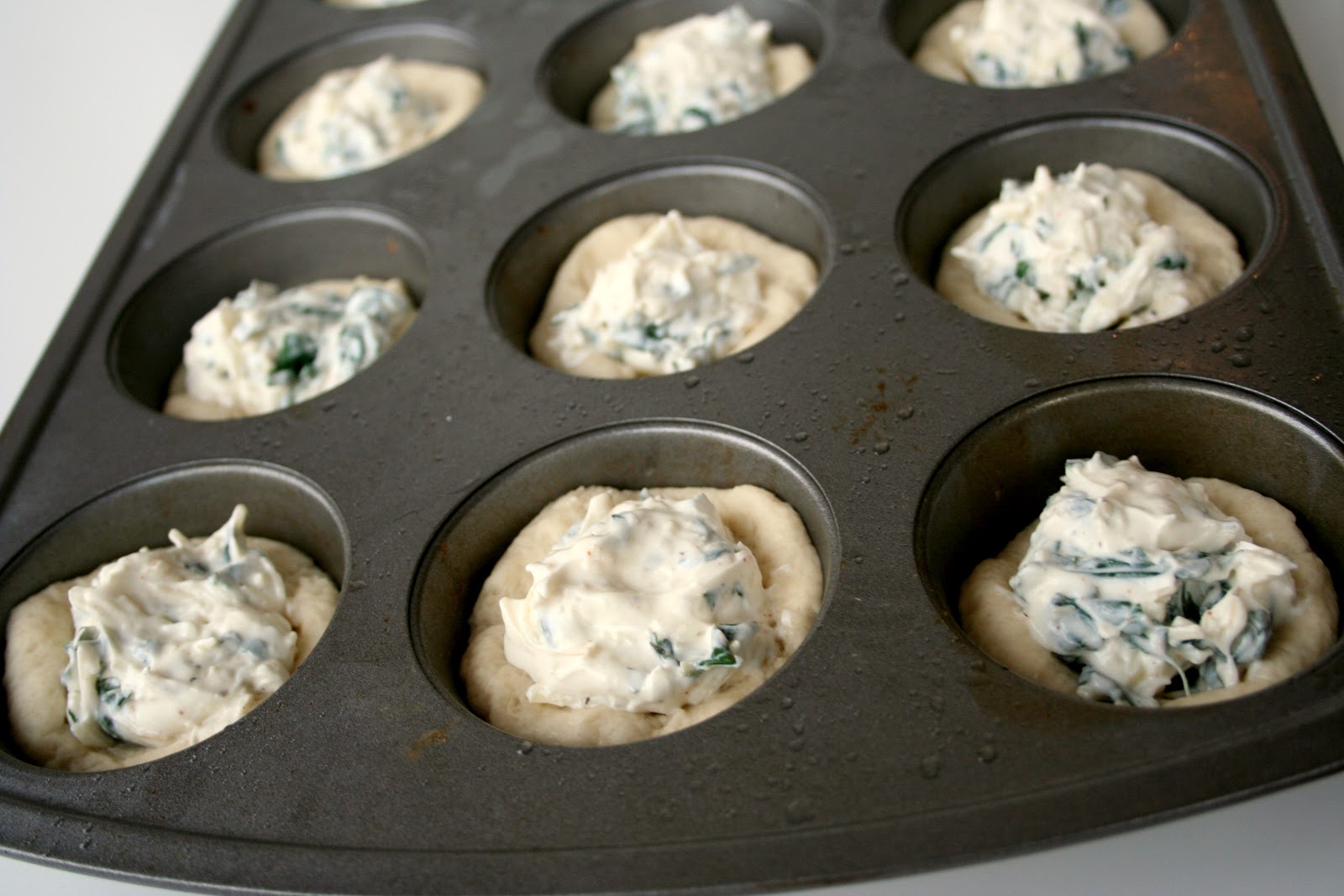 Mini Baked Spinach Dip Bread Bowls