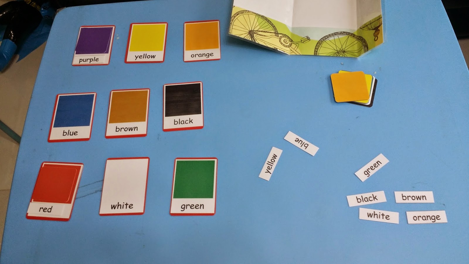 Montessori 3-Part Cards: Colours - Fynn Life, Simple Life