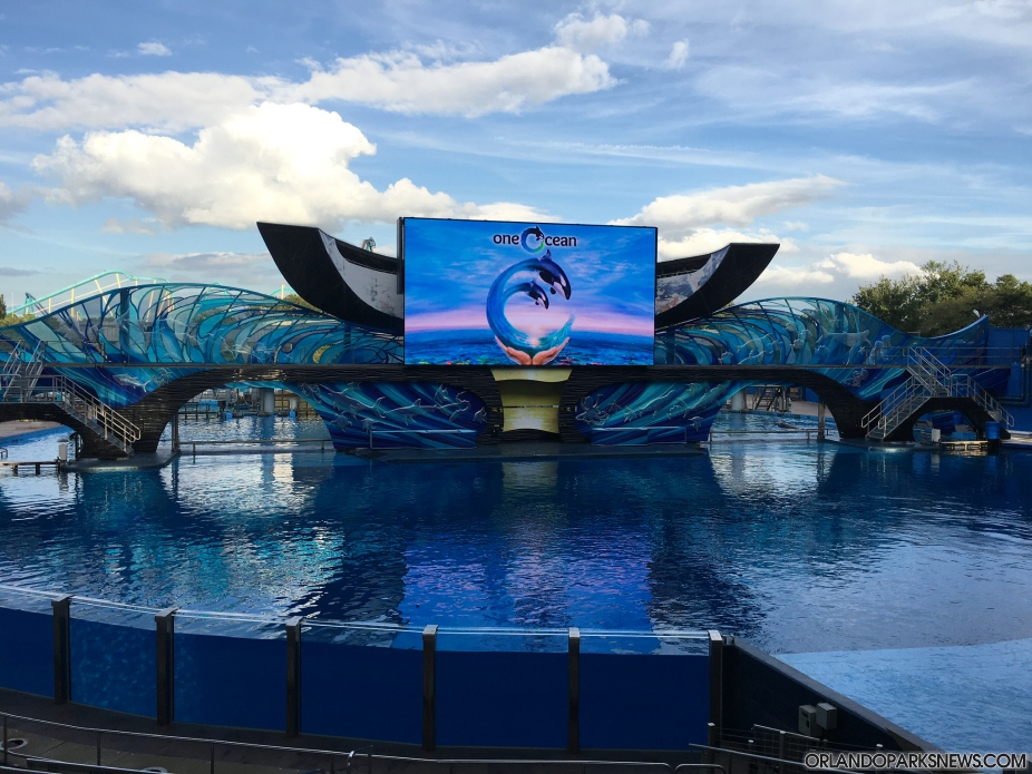 SeaWorld Update: Ice Breaker Coaster Track Installation Continues (PART ...