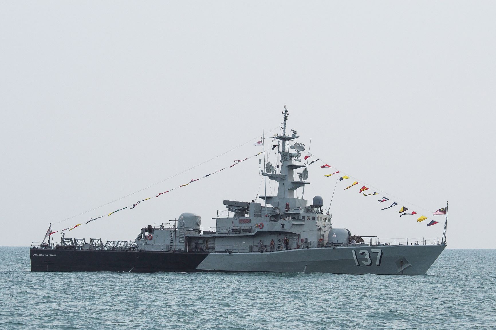 DEFENSE STUDIES: Long Live for the Laksamana class