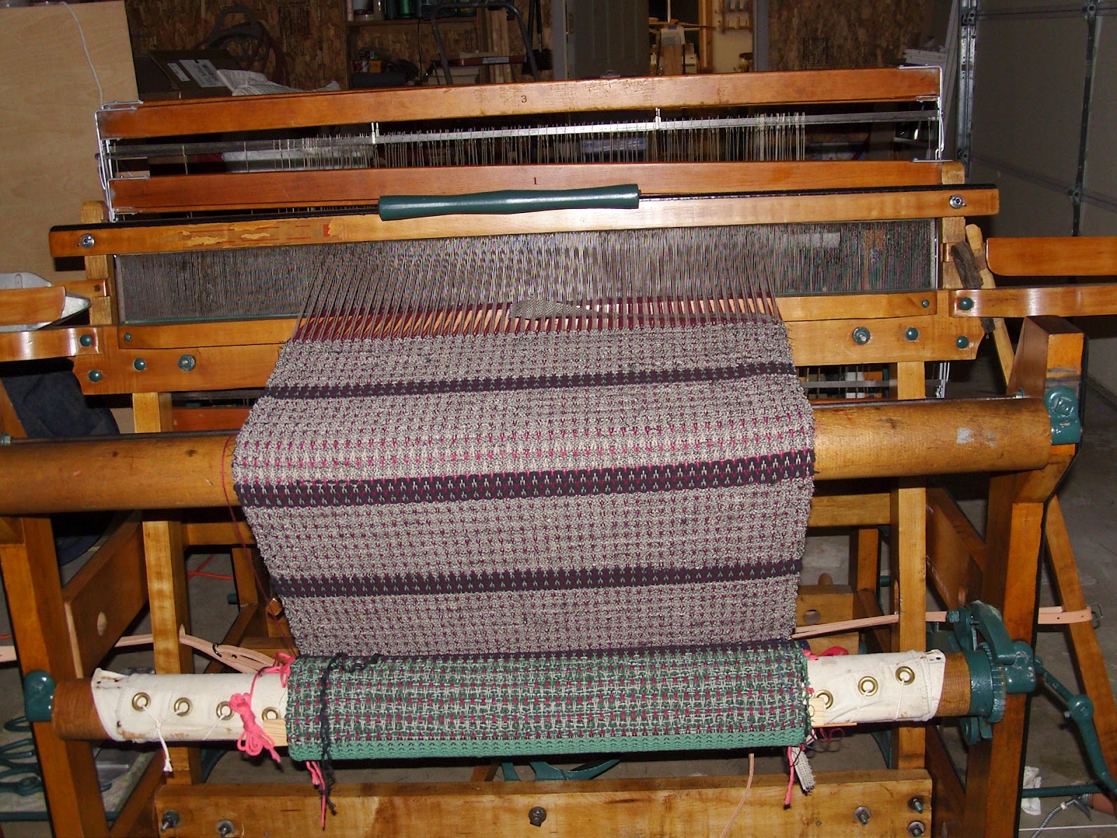 Daisy Hill Weaving Studio: Having Fun with Weaver's Delight Loom