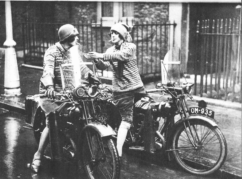 34 Vintage Photos of Badass Women Riding on Motorbikes in the 1920s ...