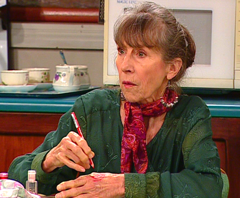 TV with Thinus: Heavens! Hillside has a new Hilda! After 17 years 7de ...