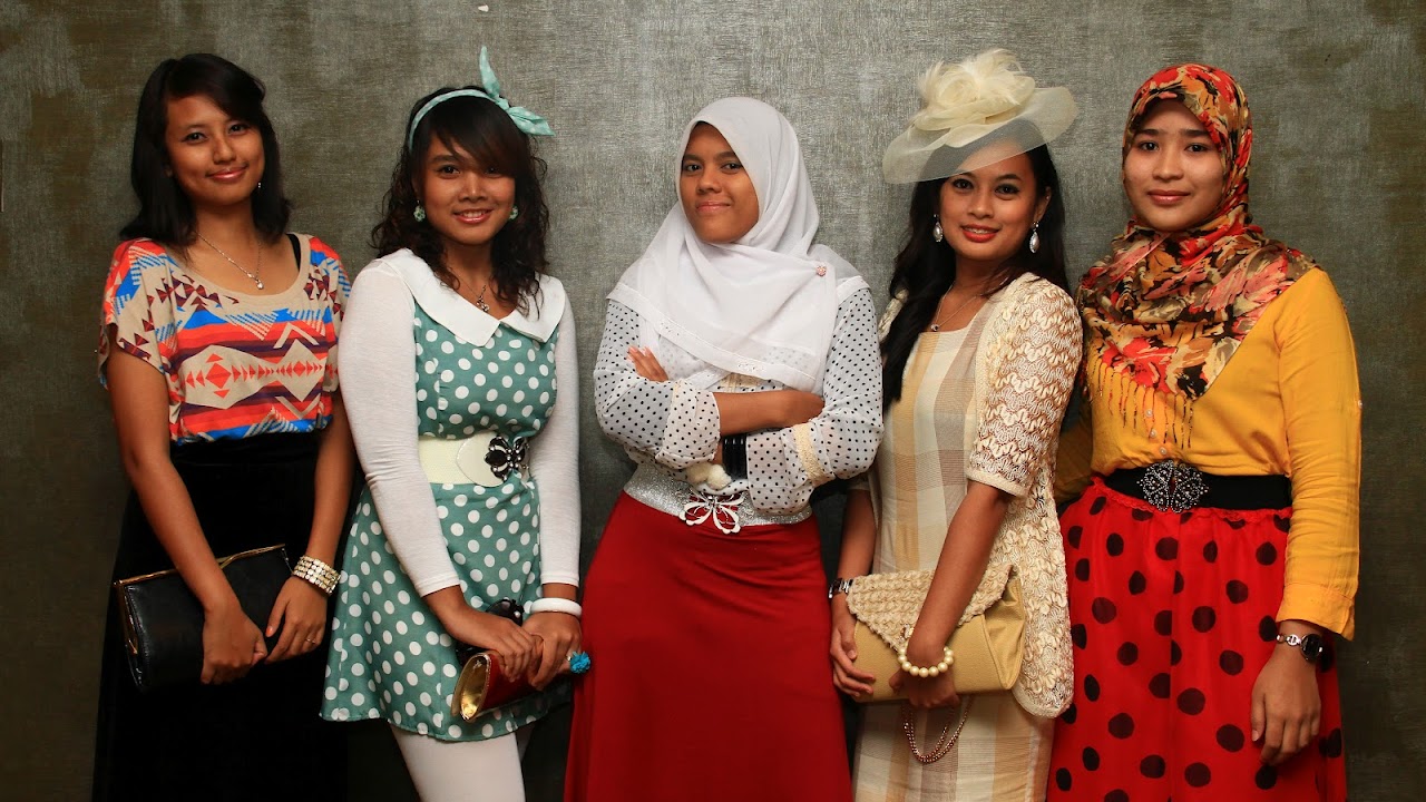 Baju Tema Pop Yeh Yeh - Edward Wilson