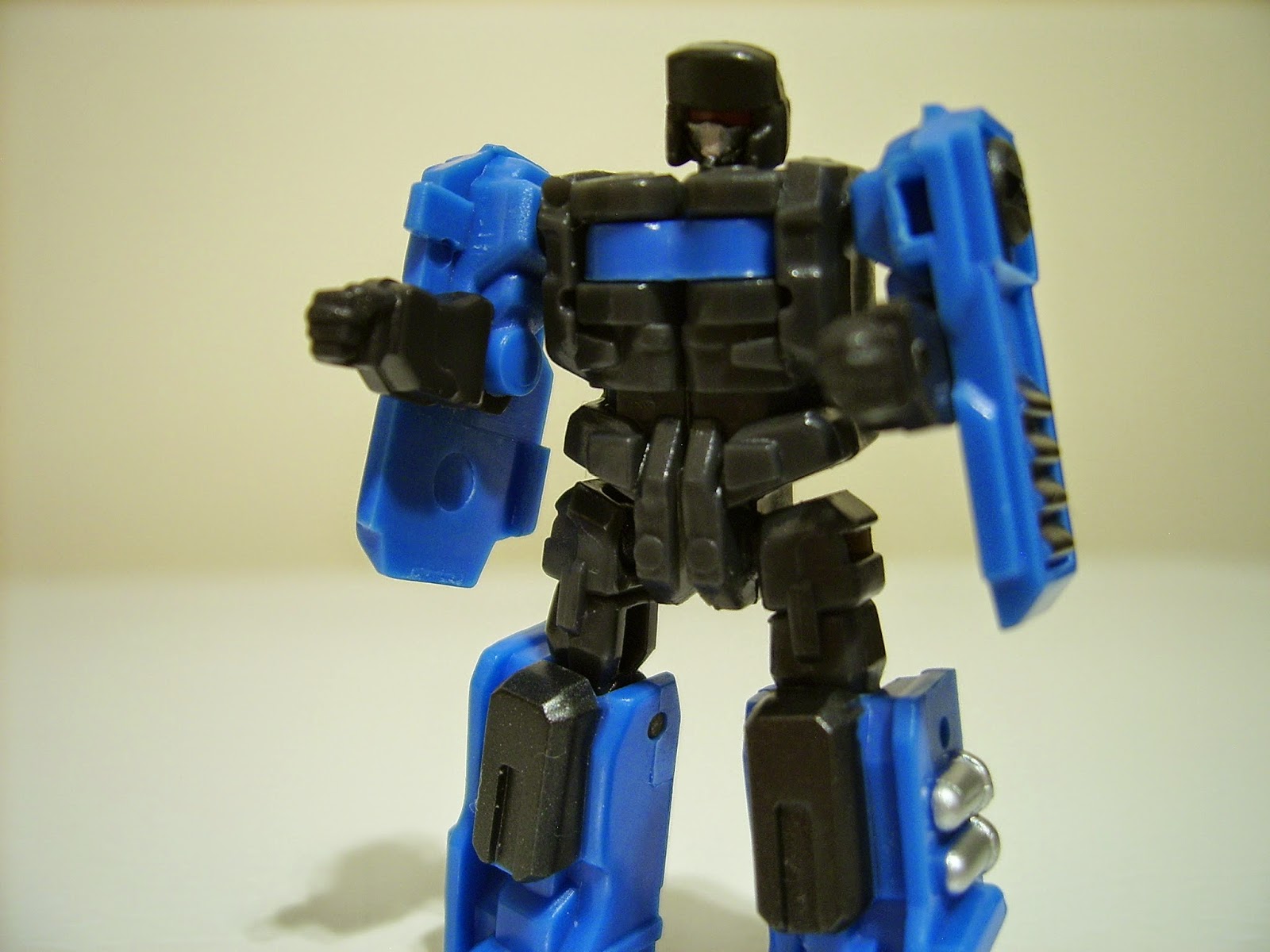 Osh's Space Odyssey: Adventures in Sci-Fi Geekery: Fansproject Warbot ...