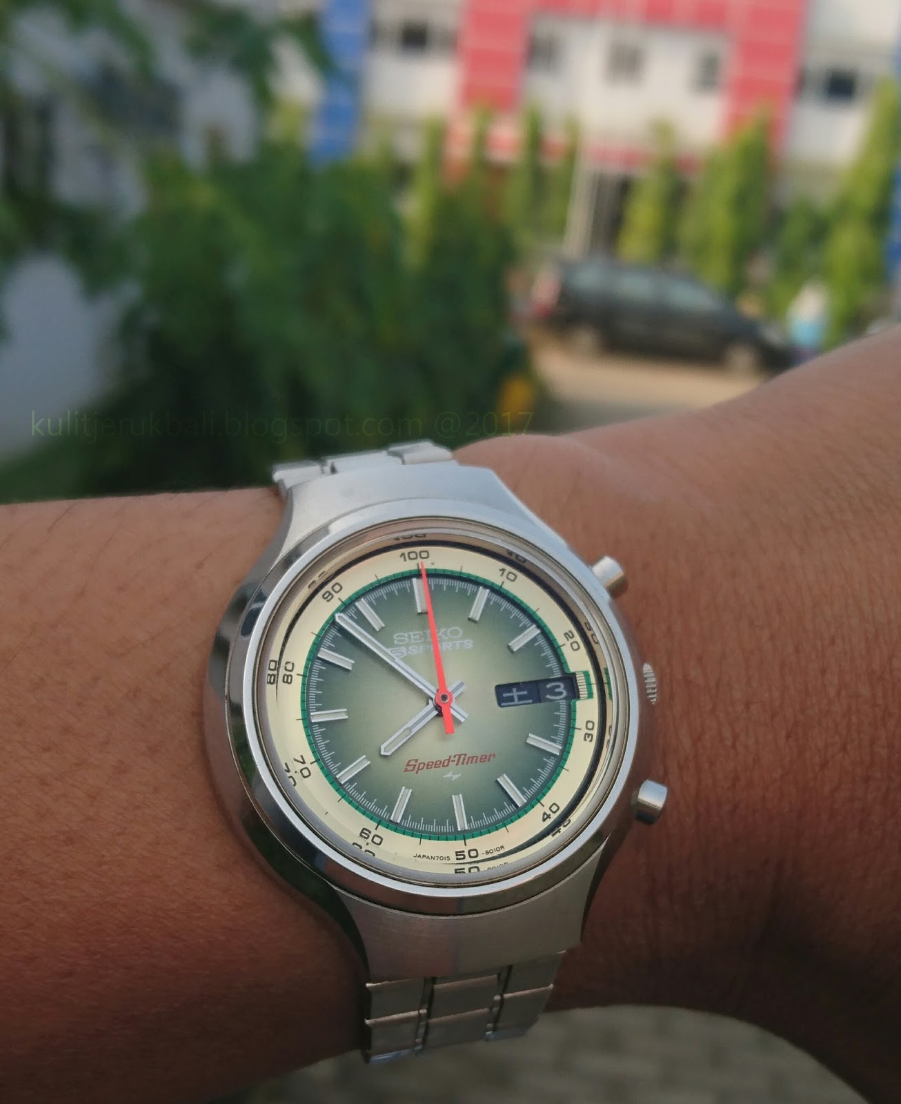 'Hobiku! Hobimu?': Seiko Chronograph 7015 Series