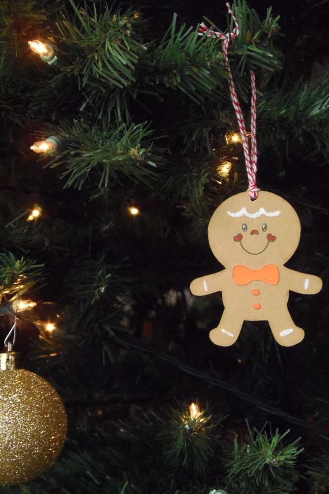 Craft with Bee: Gingerbread Ornament