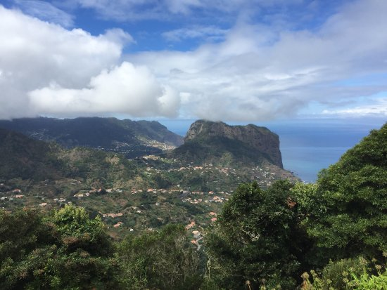 levada do furado PR10 - Madeira Turismo - Tourist Guide to the Island ...
