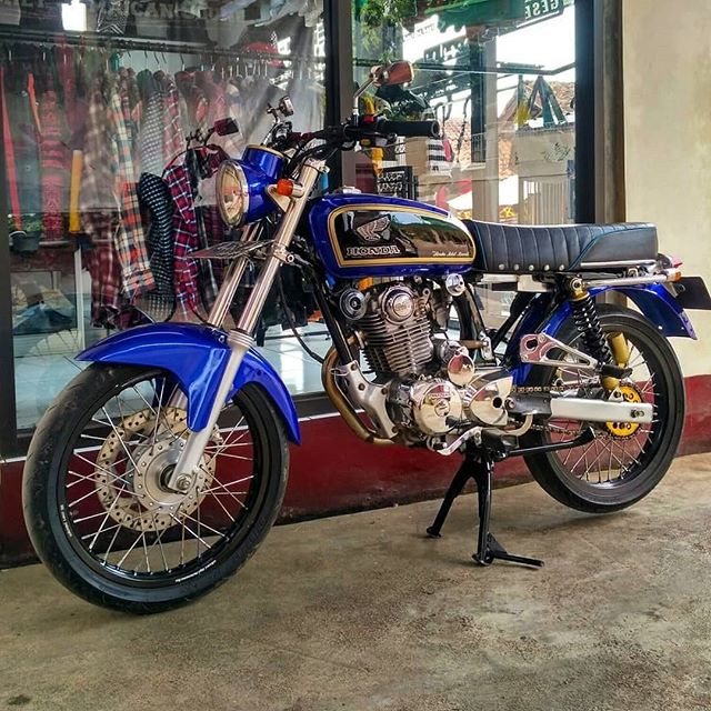 20 Gambar HD Modifikasi CB 100 Warna Biru Terbaru 2020