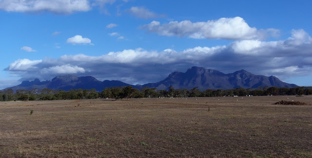 Goin' Feral One Day At A Time: Bluff Knoll Carpark to First Arrow ...