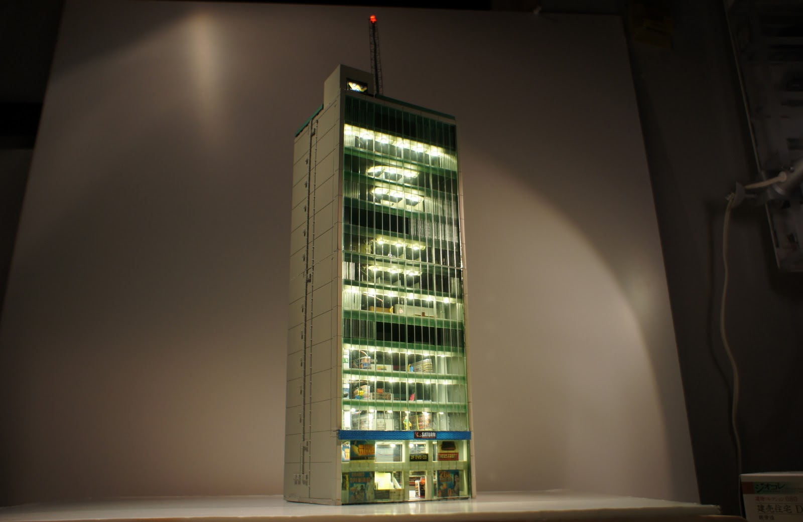 quinntopia - An N Scale blog: Kato Office Building Kit-bash