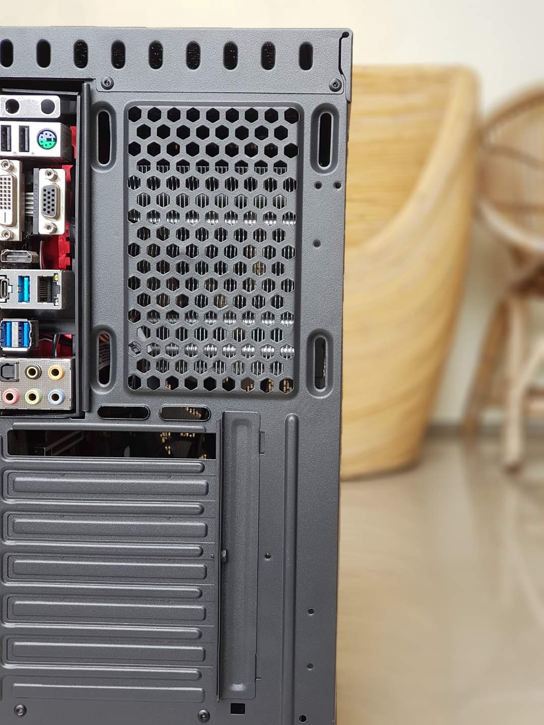 Review Singkat Casing PC Murah Cube Gaming HARLOT Side Temper Glass ...